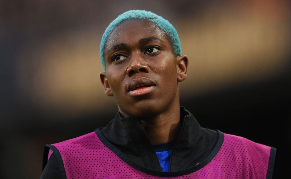 Asisat Oshoala's Profile: Age, Height, Family, Salary, and Social Media ...