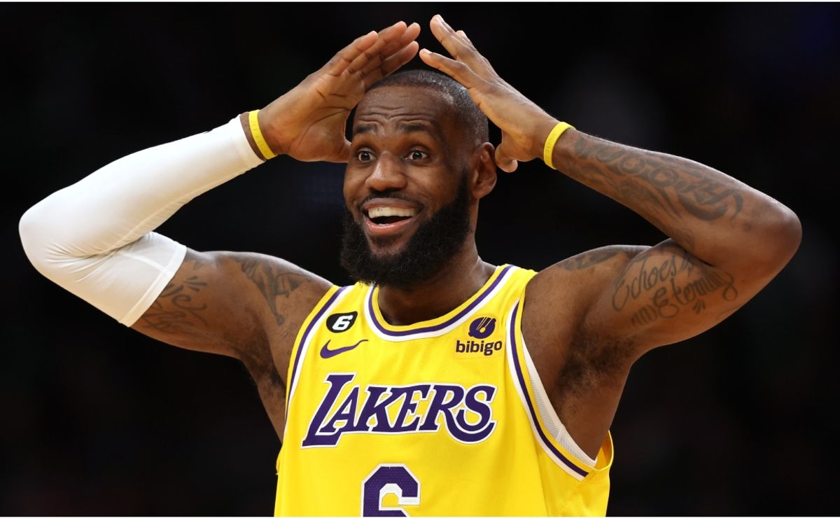 Darvin Ham makes shocking claim about LeBron James' retirement date ...