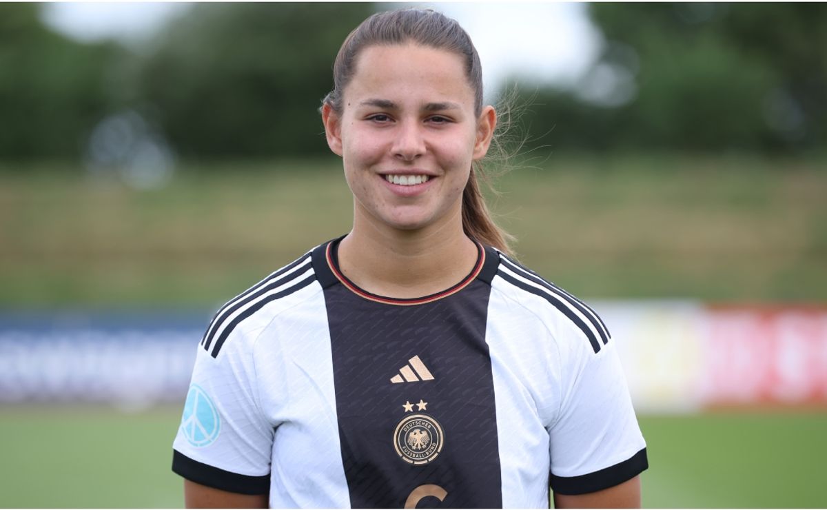 Lena Oberdorf's Profile: Age, Height, Contract, Partner, and Social ...