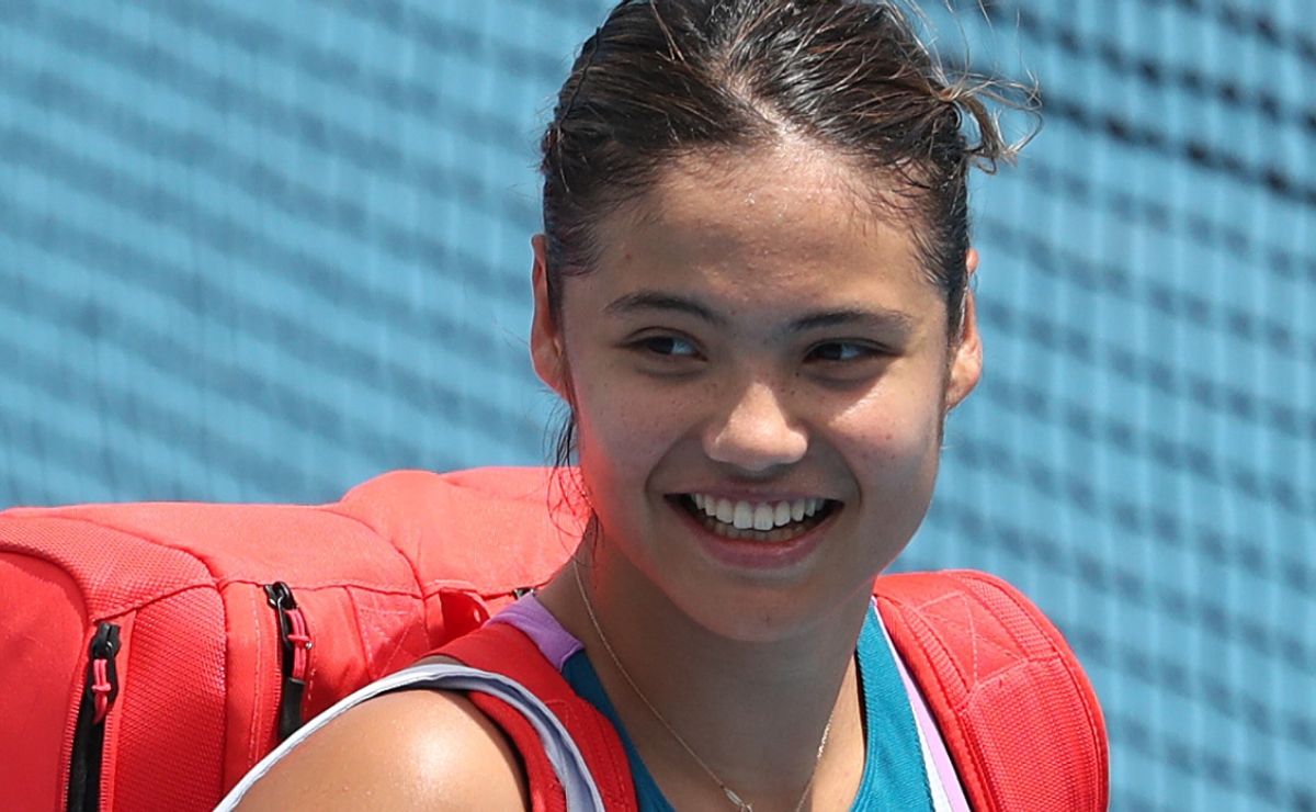 Watch: Raducanu Makes Return to Practice - Bolavip US