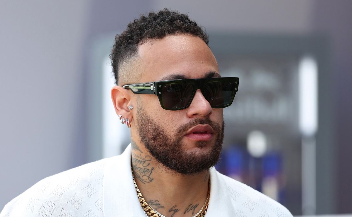 PSG: Neymar among group of players told to leave the club - report ...