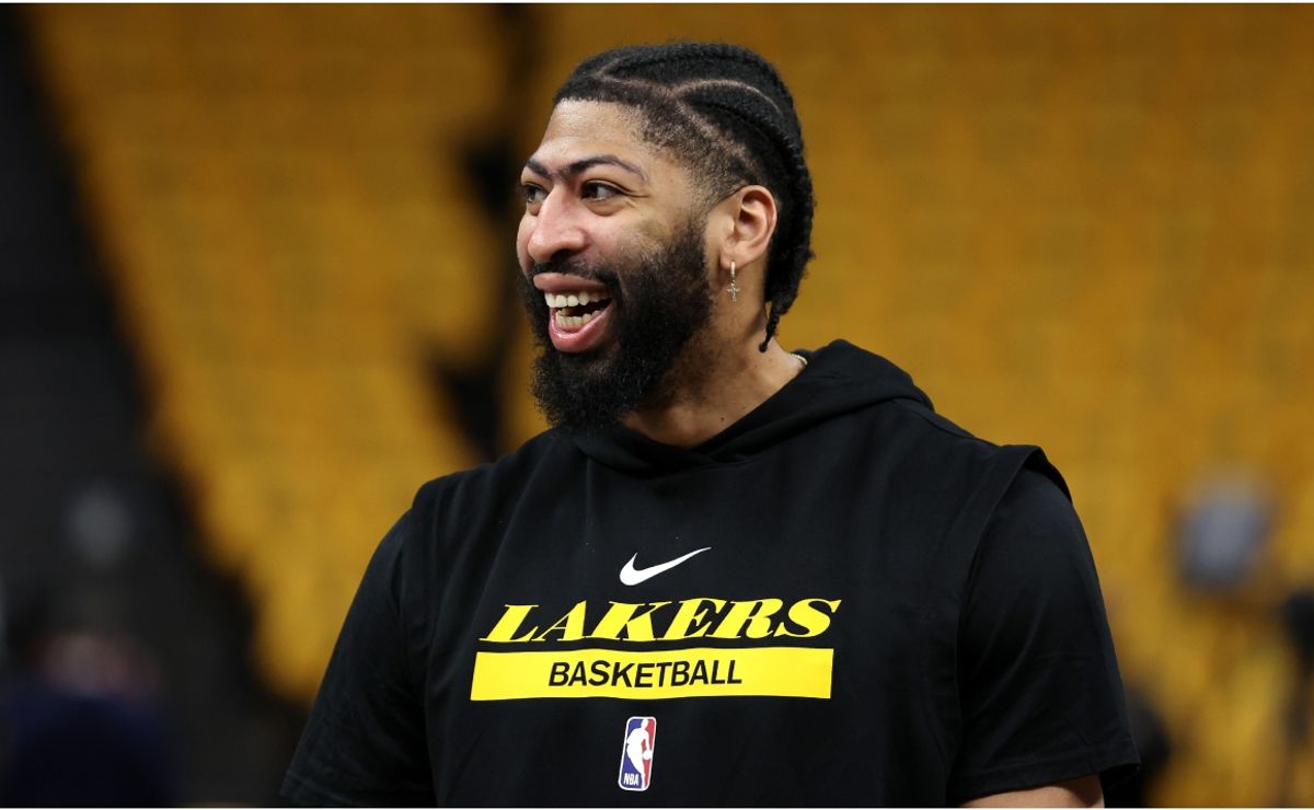 Insider explains why Anthony Davis didn't deserve that extension ...