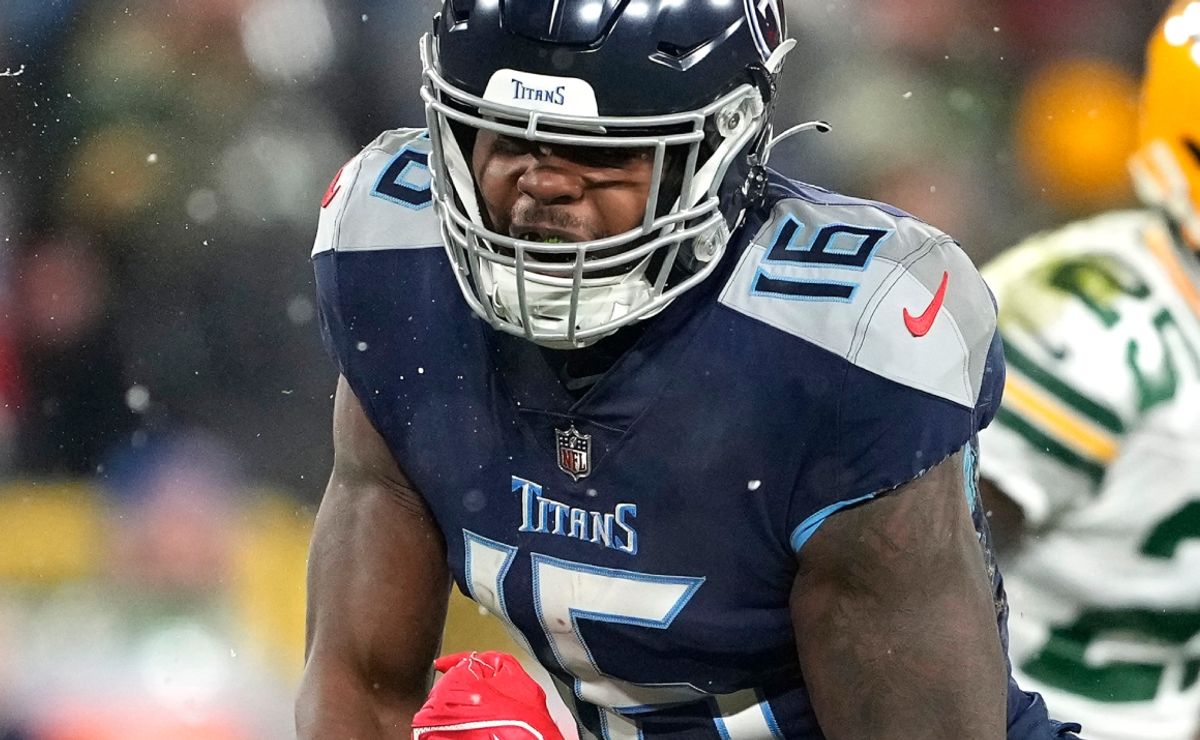 Treylon Burks’ Injury Confirmed After Being Carted Off - Bolavip US