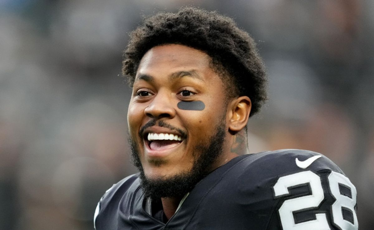 Josh Jacobs finally talks about new deal and big controversy with ...