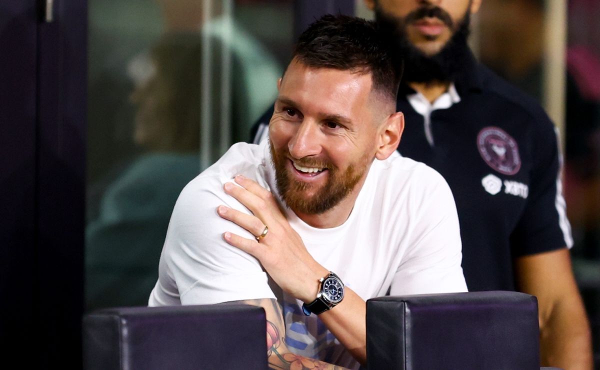 Lionel Messi singer? According to Edison Azcona he sang for the Inter ...