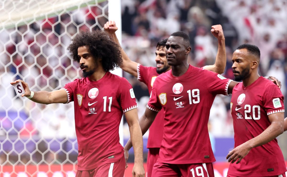 Video: Akram Afif performs real magic trick in Asian Cup final - Bolavip US