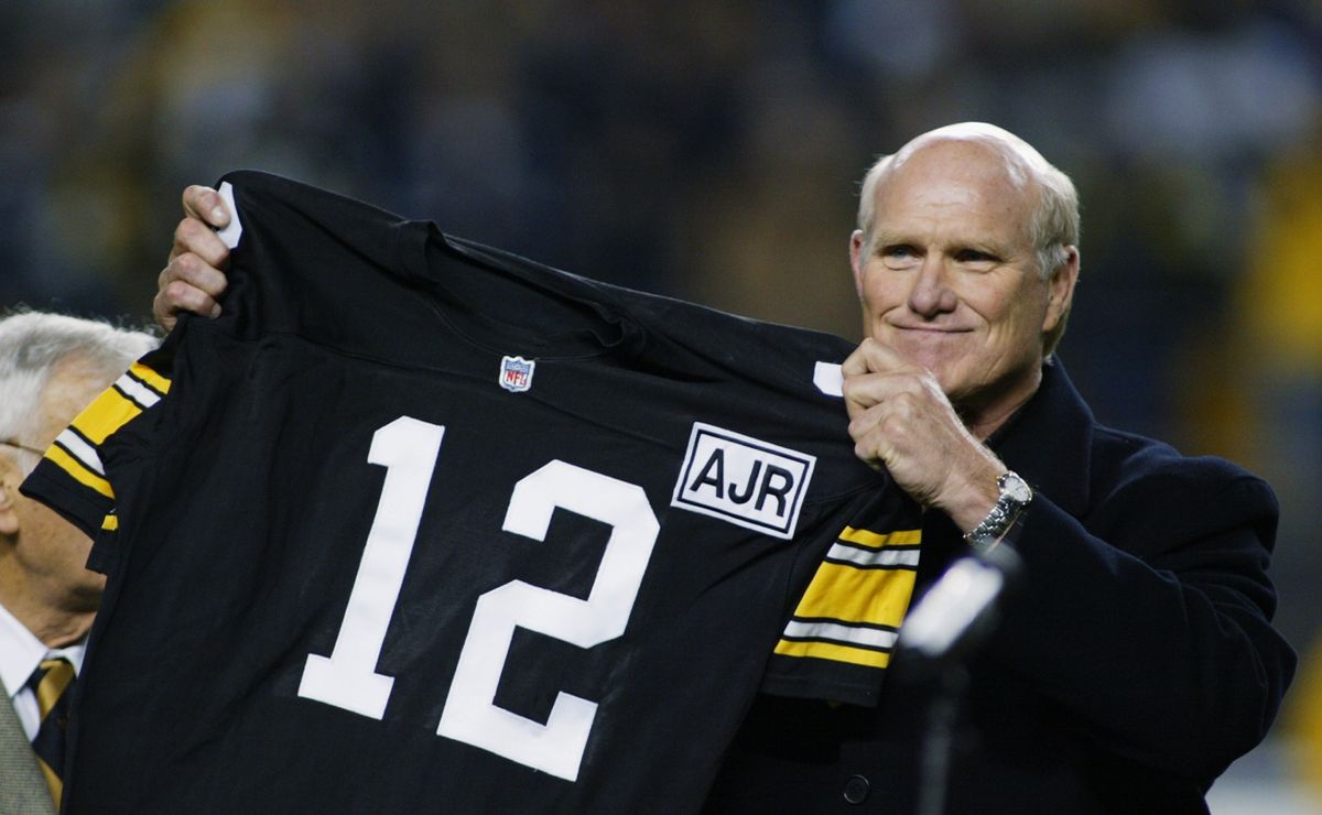 Steelers News: Terry Bradshaw names who should be the starting QB in ...