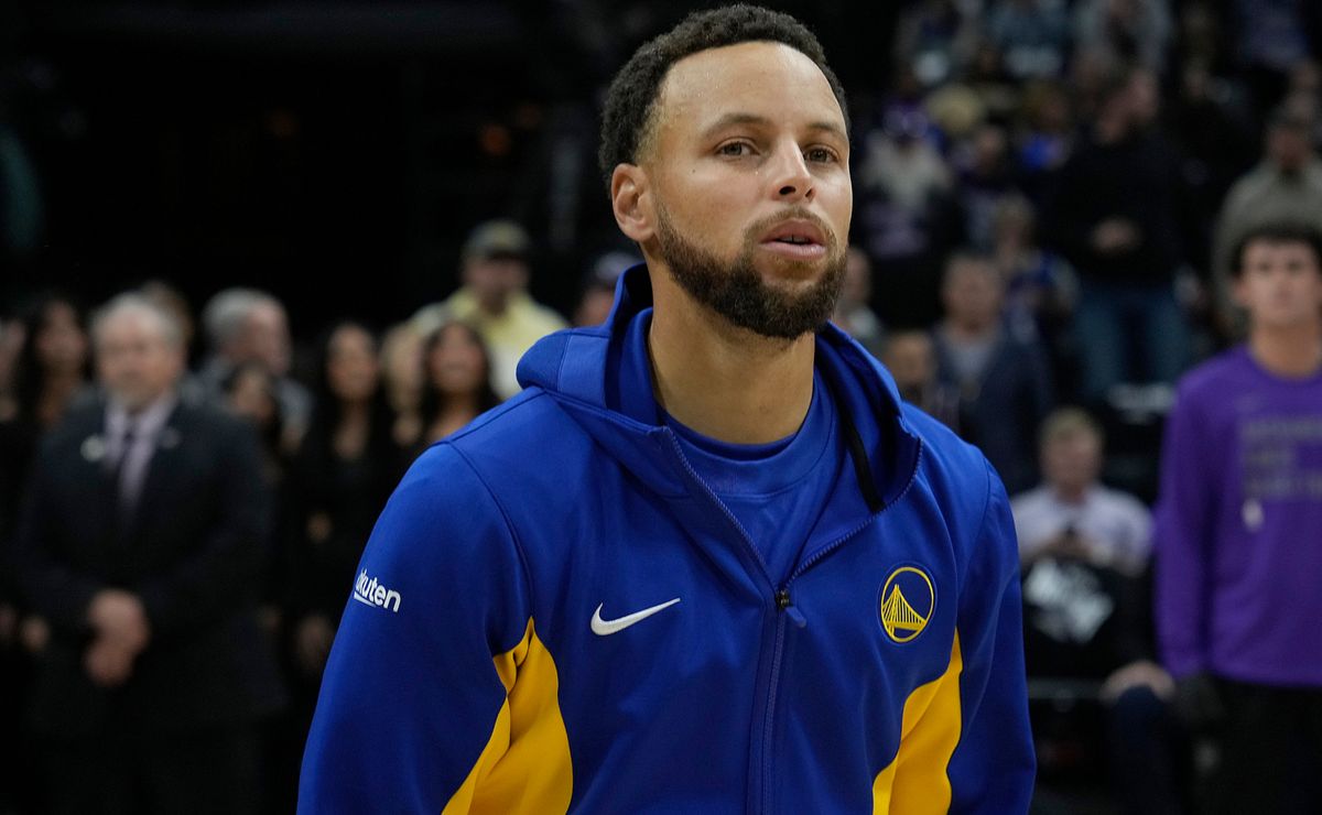 Warriors News: Steve Kerr shares concerning Stephen Curry injury update - Bolavip US