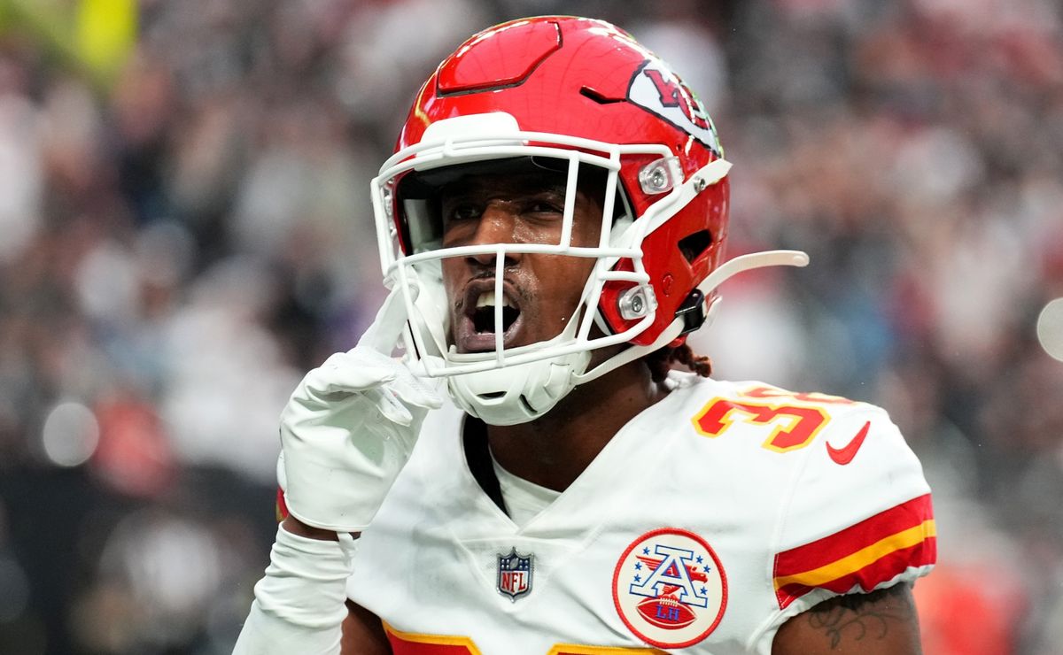 Chiefs lose star player after shocking trade with Tennessee Titans ...