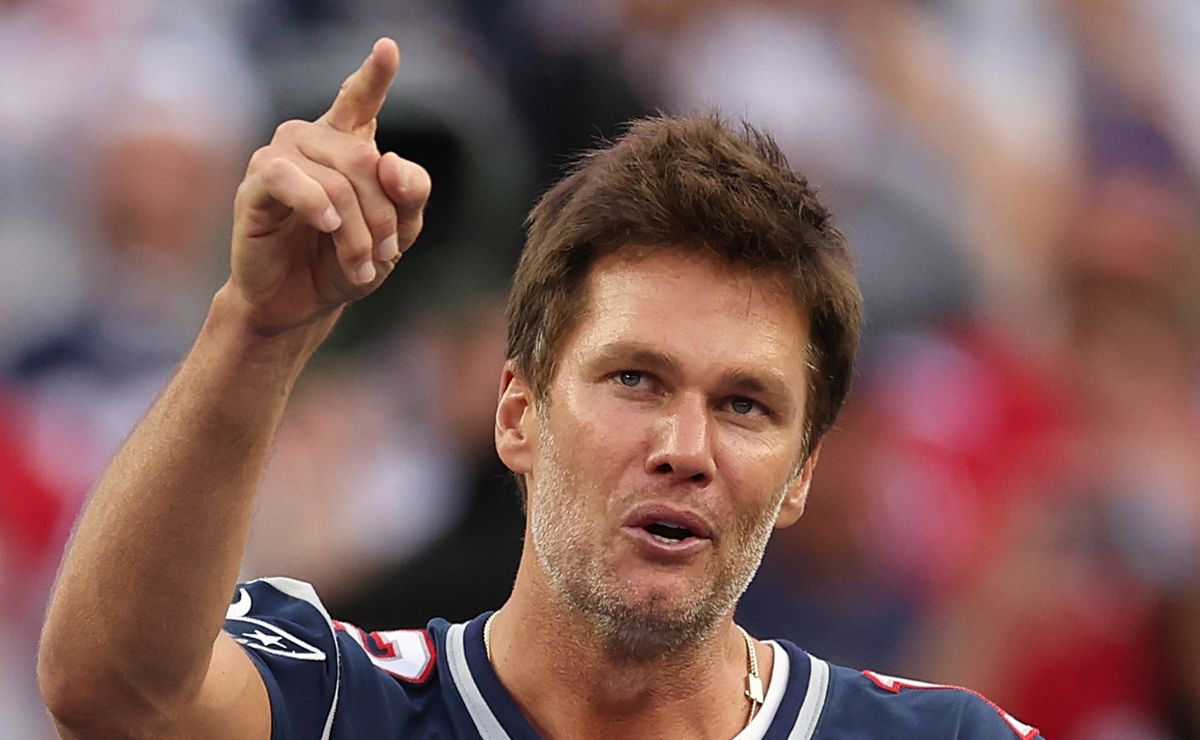 NFL News: Tom Brady has some important advice for Patriots rookie QB ...