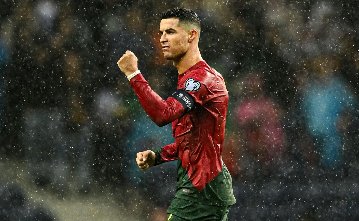 Cristiano Ronaldo joined by Lionel Messi and other stars as top-rated ...