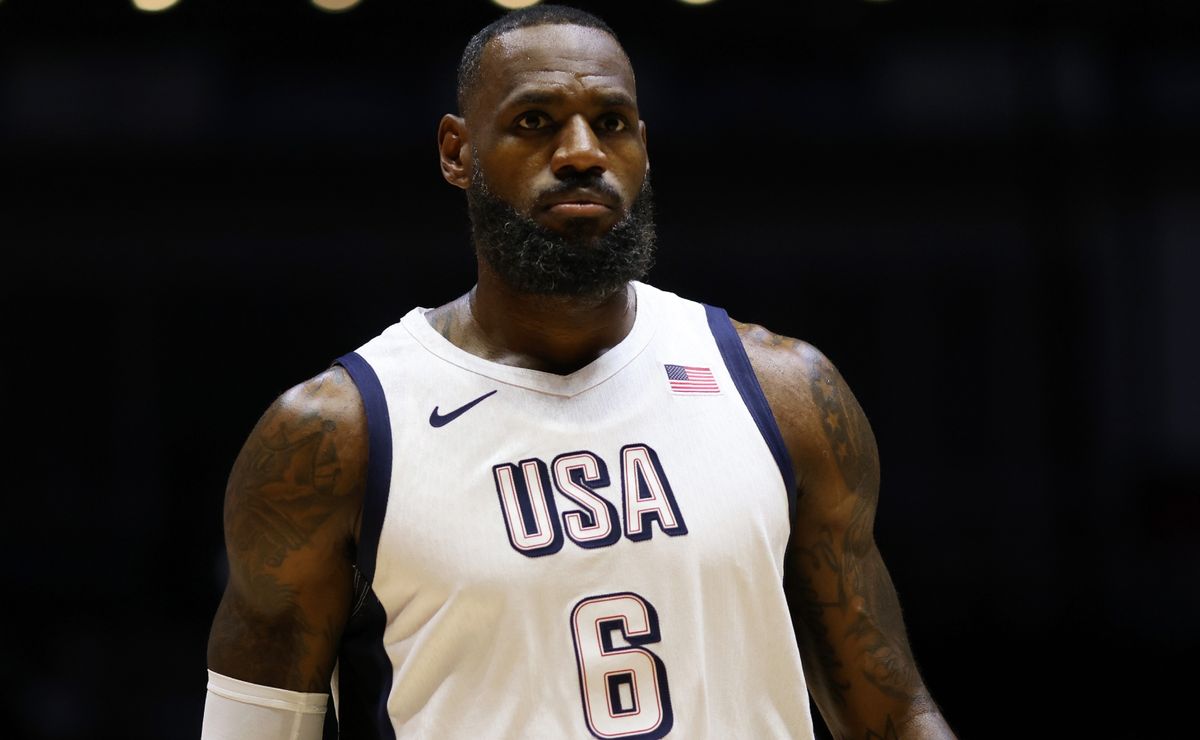 LeBron James shows Steve Kerr big support with strong reminder for Team ...