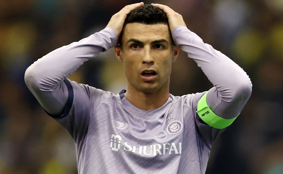 Cristiano Ronaldo's controversial trophy gesture before the 2024 Saudi ...