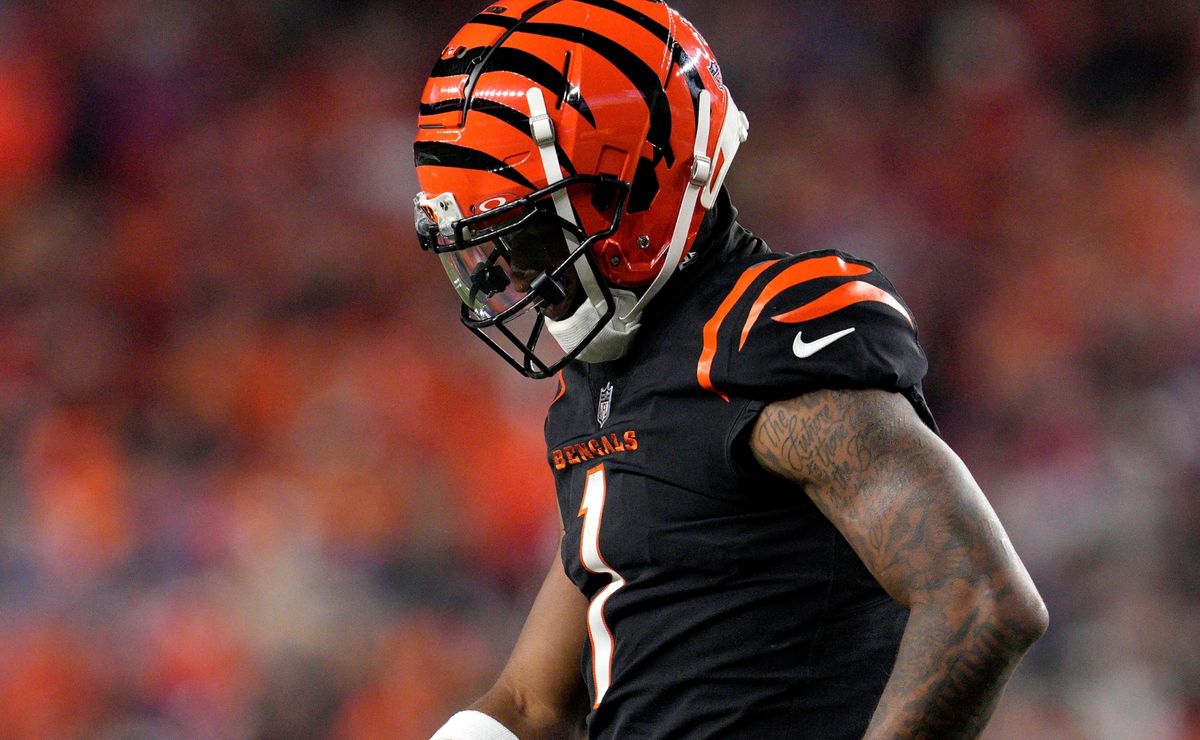 NFL News: GM Mike Brown sends clear message to Ja'Marr Chase's on ...