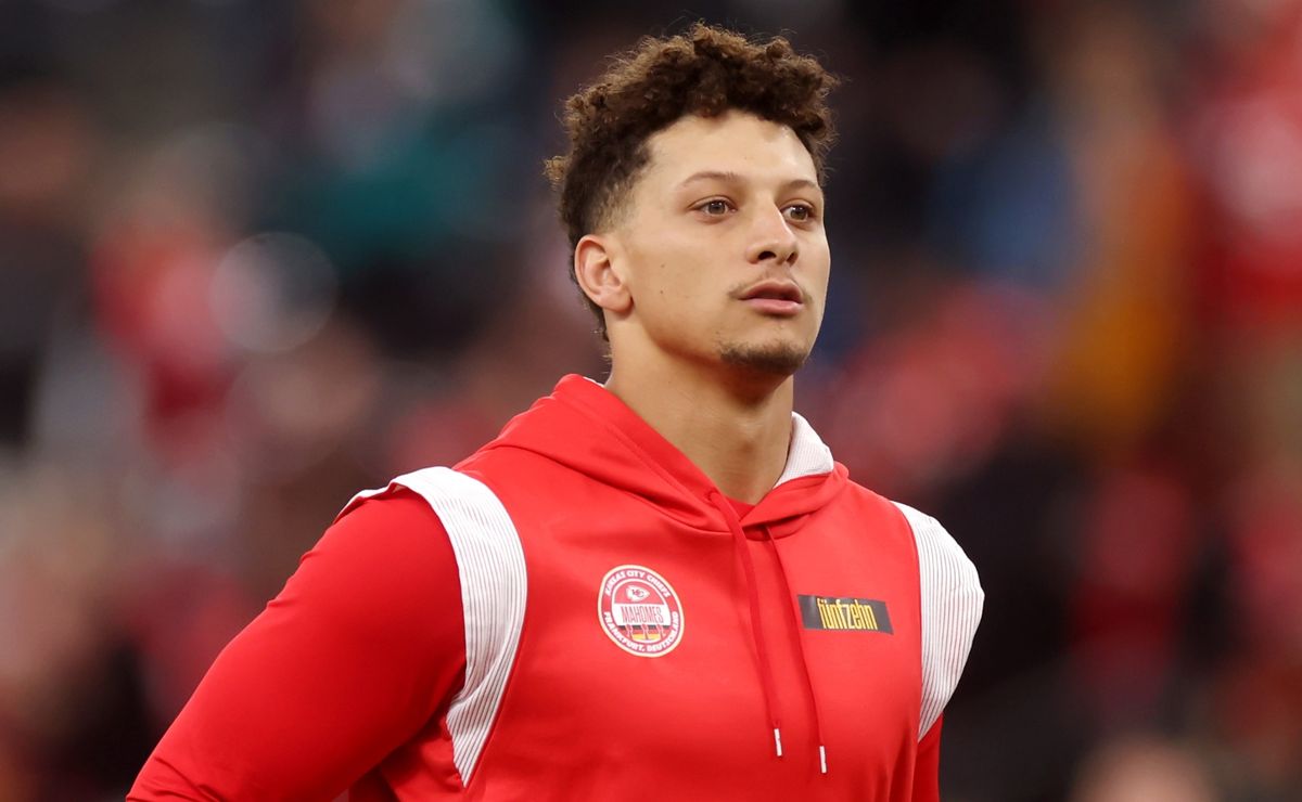 Chiefs: Patrick Mahomes sends clear message to Andy Reid, Brett Veach after Hollywood Brown's ...