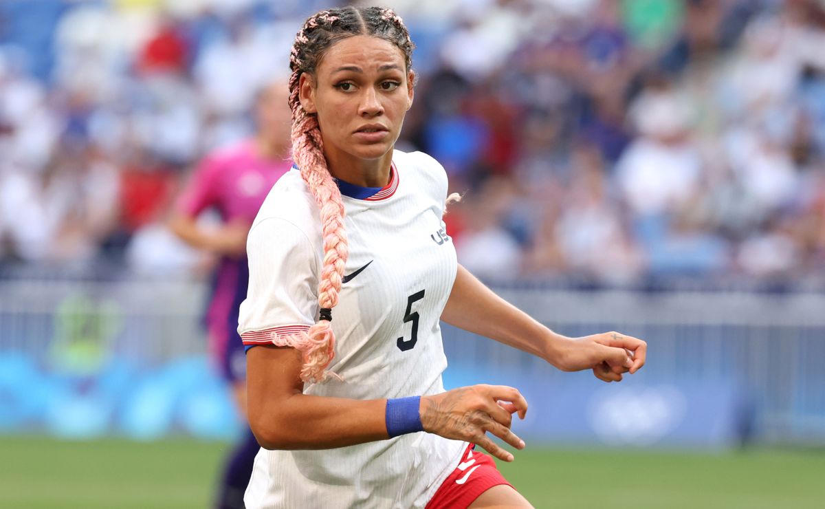 Dennis Rodman's daughter Trinity nominated for the 2024 Women's Ballon ...