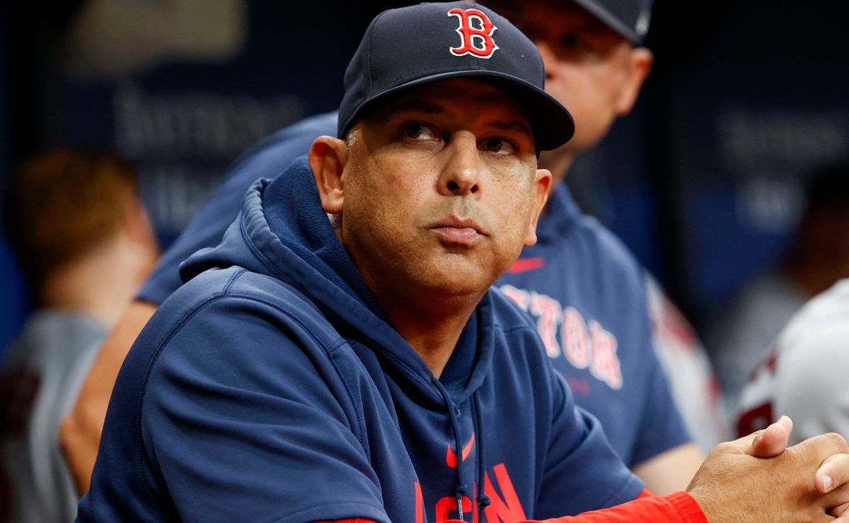 MLB Rumors: Red Sox's Alex Cora under investigation after making big ...