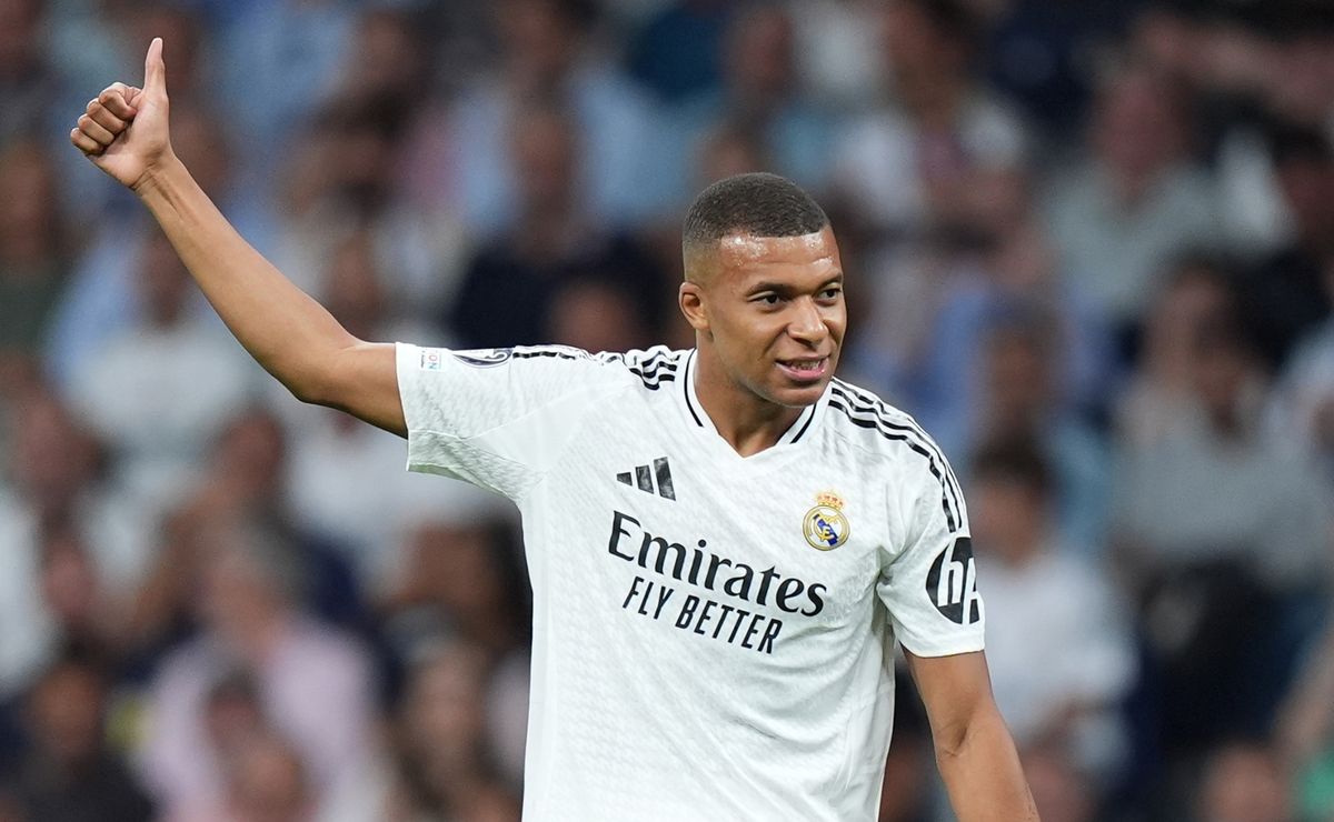 Video: Kylian Mbappe scores first goal for Real Madrid in Champions ...