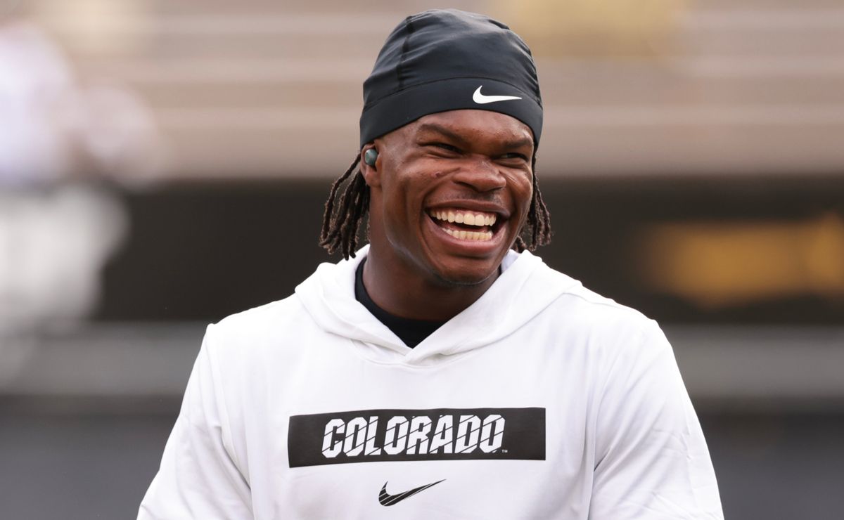 NCAAF News: Buffaloes star Travis Hunter makes eye-opening statement about Deion, Shedeur ...