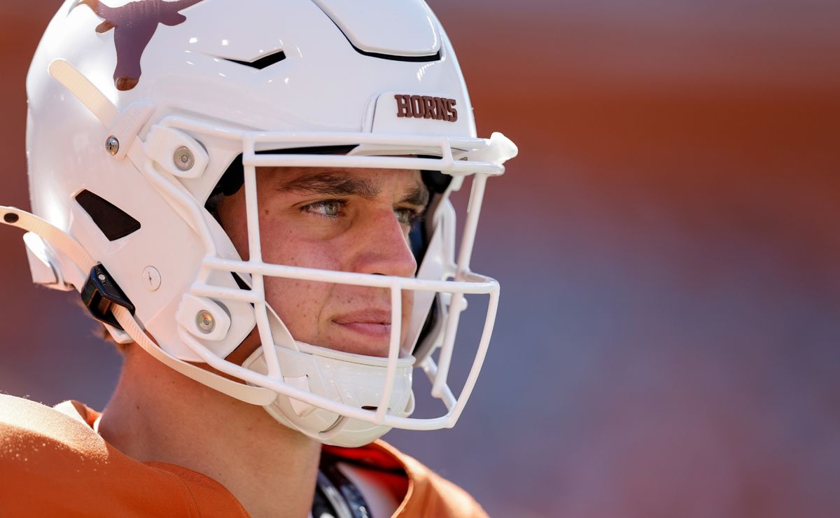 NCAAF News: Steve Sarkisian faces crossroads following impressive performance by Longhorns' Arch ...