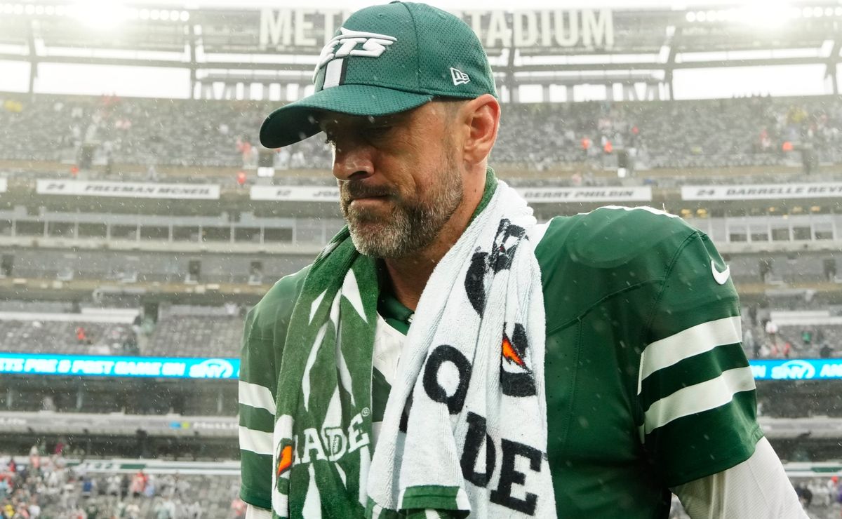 NFL News: Jets HC Robert Saleh sends important message to QB Aaron Rodgers after loss to Broncos ...