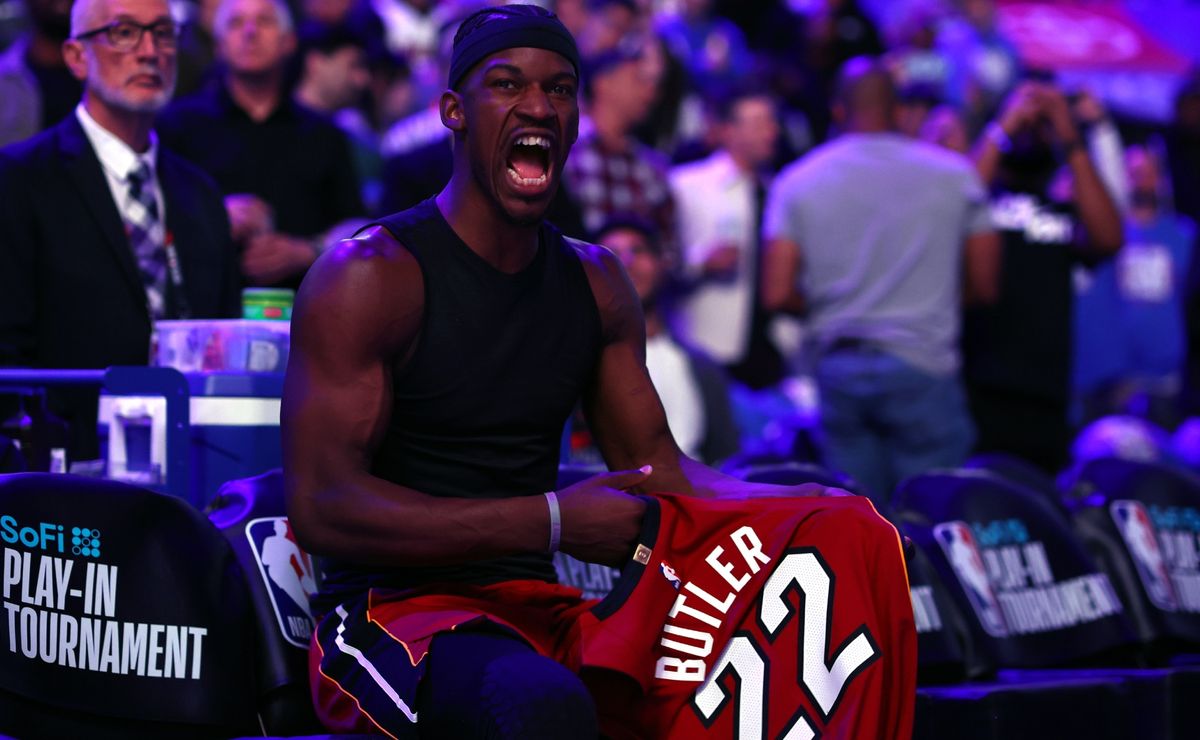 NBA Rumors: Jimmy Butler could be partnered with a Chicago Bulls star ...