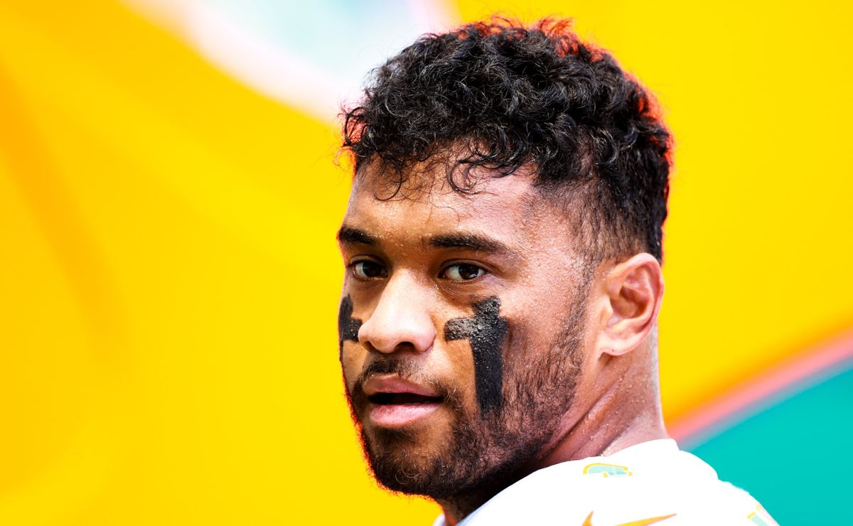NFL News: Dolphins HC Mike McDaniel sets record straight on Tua ...