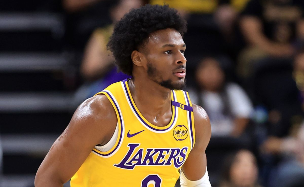 NBA News: Lakers draw very harsh prediction for drafting LeBron James ...