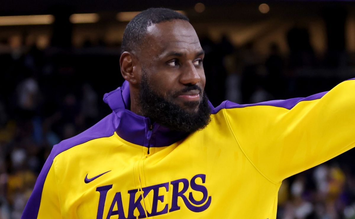 NBA News: JJ Redick, LeBron deliver positive message to Lakers rookie ...
