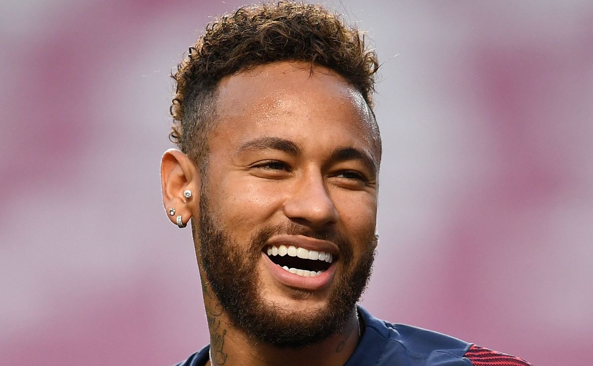 Neymar Jr. hints at UEFA Champions League in message ahead of his ...