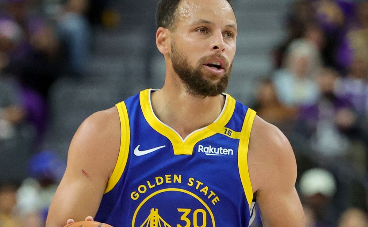 NBA News: Warriors secure key Stephen Curry teammate on the bench with ...