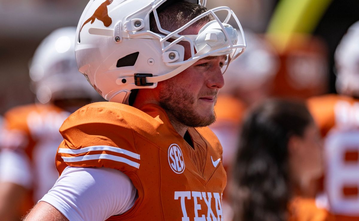 NCAAF: Longhorns QB Quinn Ewers loses key teammate ahead of showdown ...