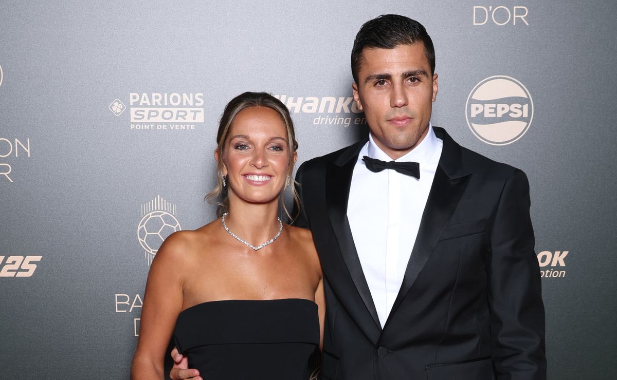 Ballon d'Or account surprisingly confuses Rodri with another player in ...