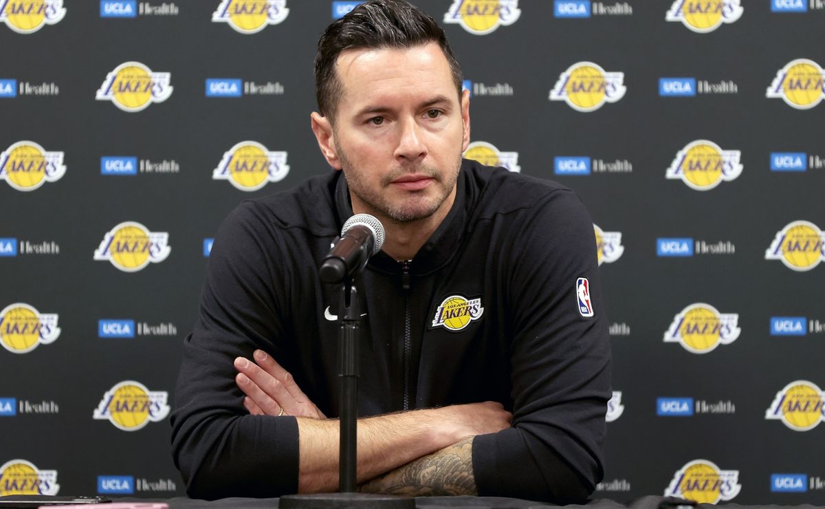 NBA News: Lakers coach JJ Redick makes key admission after first loss ...