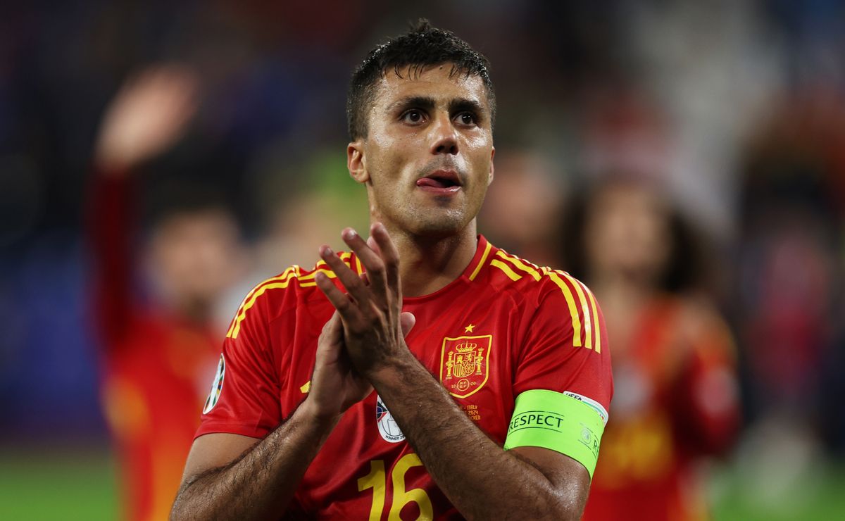 World Cup winner with Spain joins criticism of Ballon d'Or after Rodri ...