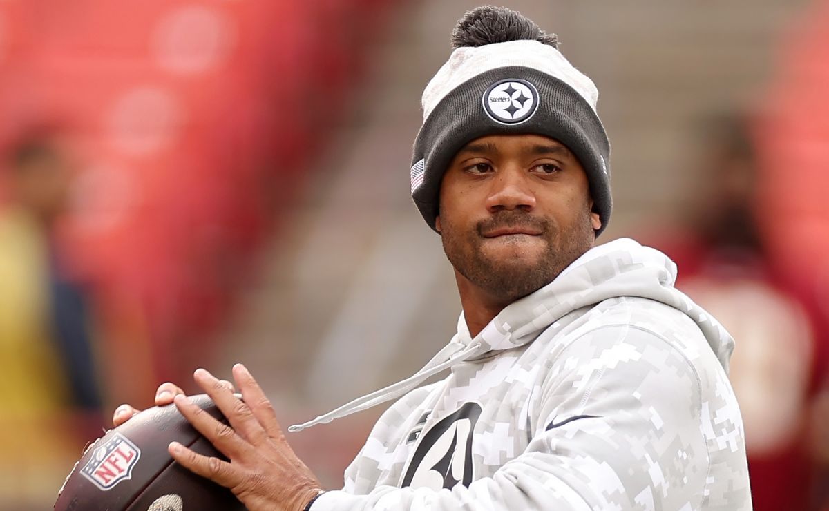 NFL News: Steelers QB Russell Wilson gets honest about Mike Williams ...