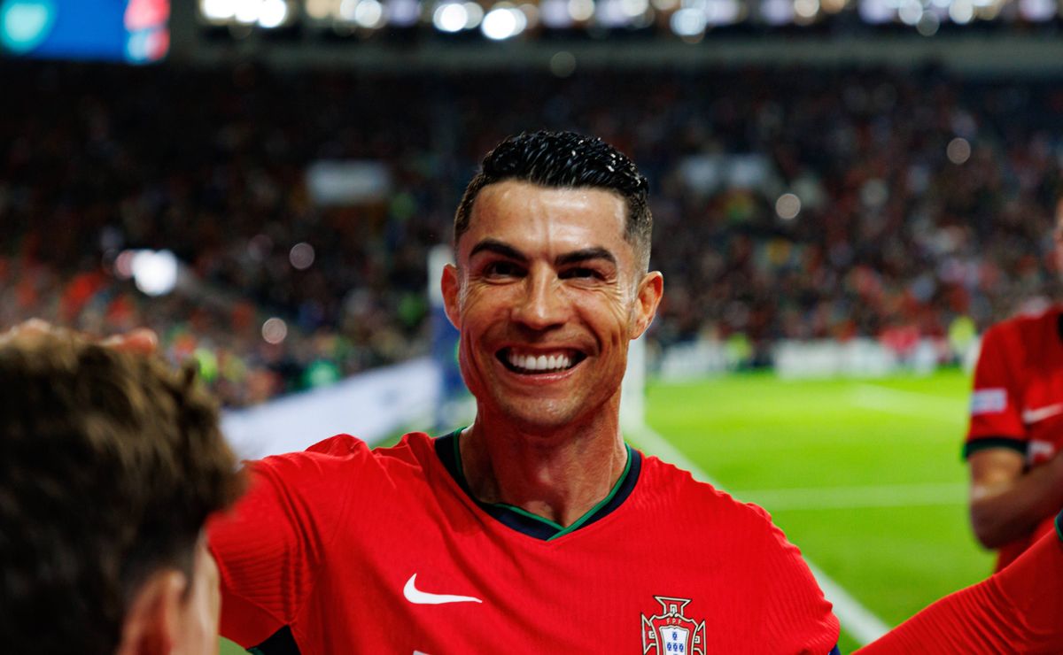 Cristiano Ronaldo dominates with brace as Portugal crush Poland 5-1 to ...