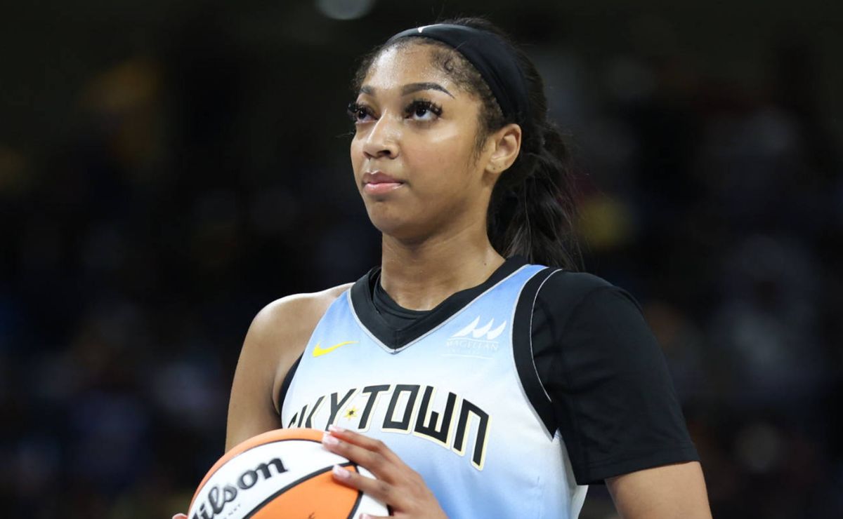 WNBA News: Sky head coach Tyler Marsh explains why Angel Reese is ...