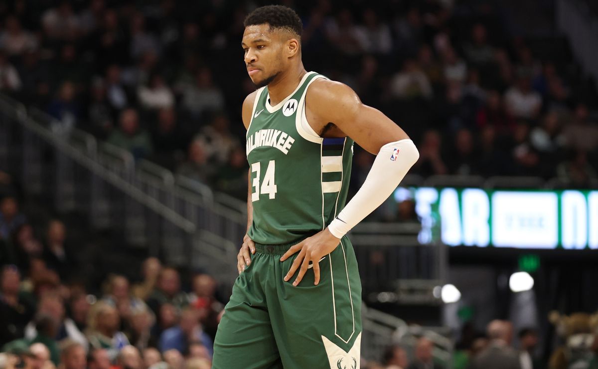 Milwaukee Bucks await updates on three key players ahead of NBA Cup ...