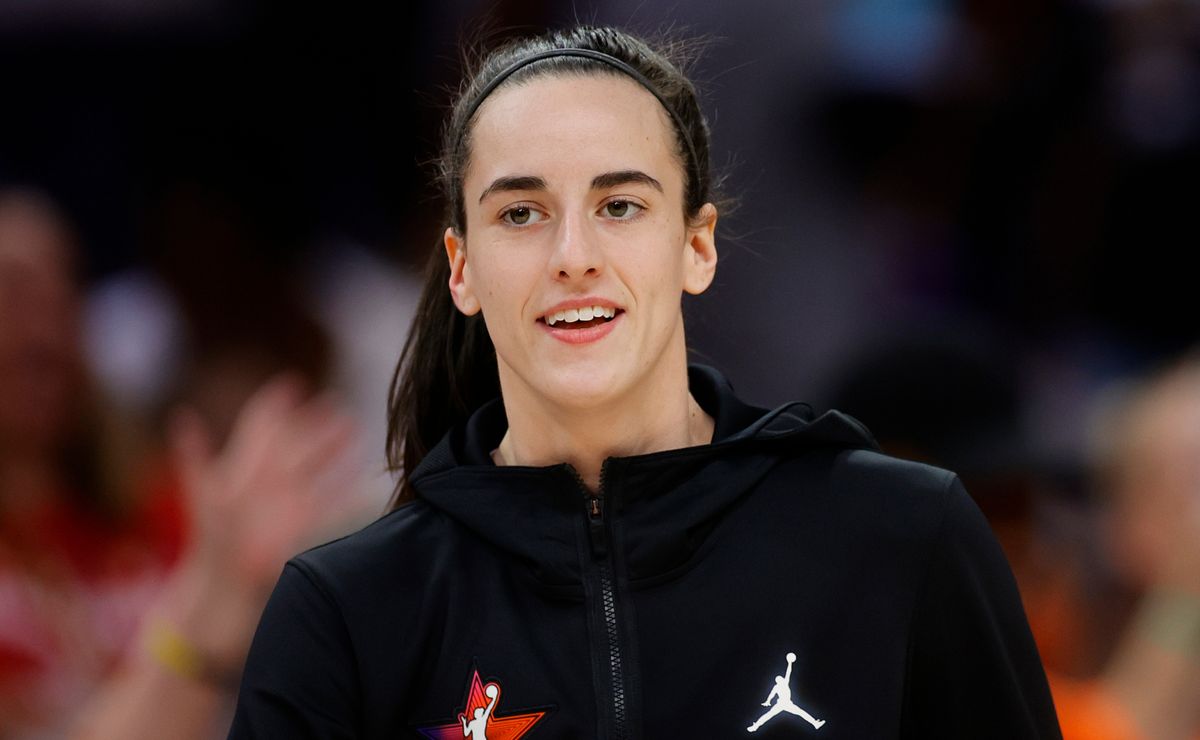 Indiana Fever star Caitlin Clark honored by Iowa after historic college ...