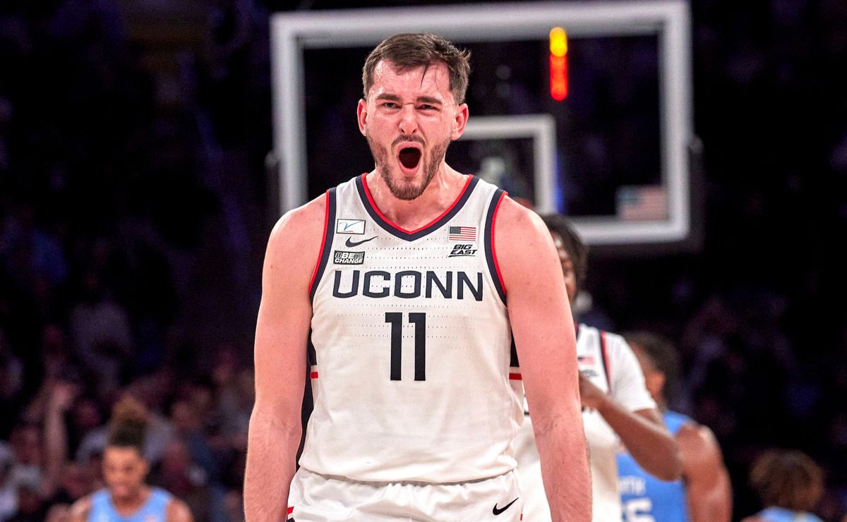NCAAB News: Alex Karaban makes shocking claim about Dan Hurley - Bolavip US