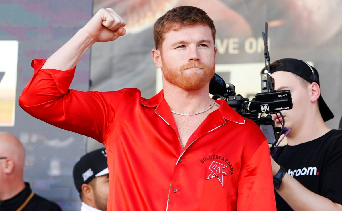 Canelo Alvarez makes his stance clear on facing Terence Crawford in the ...