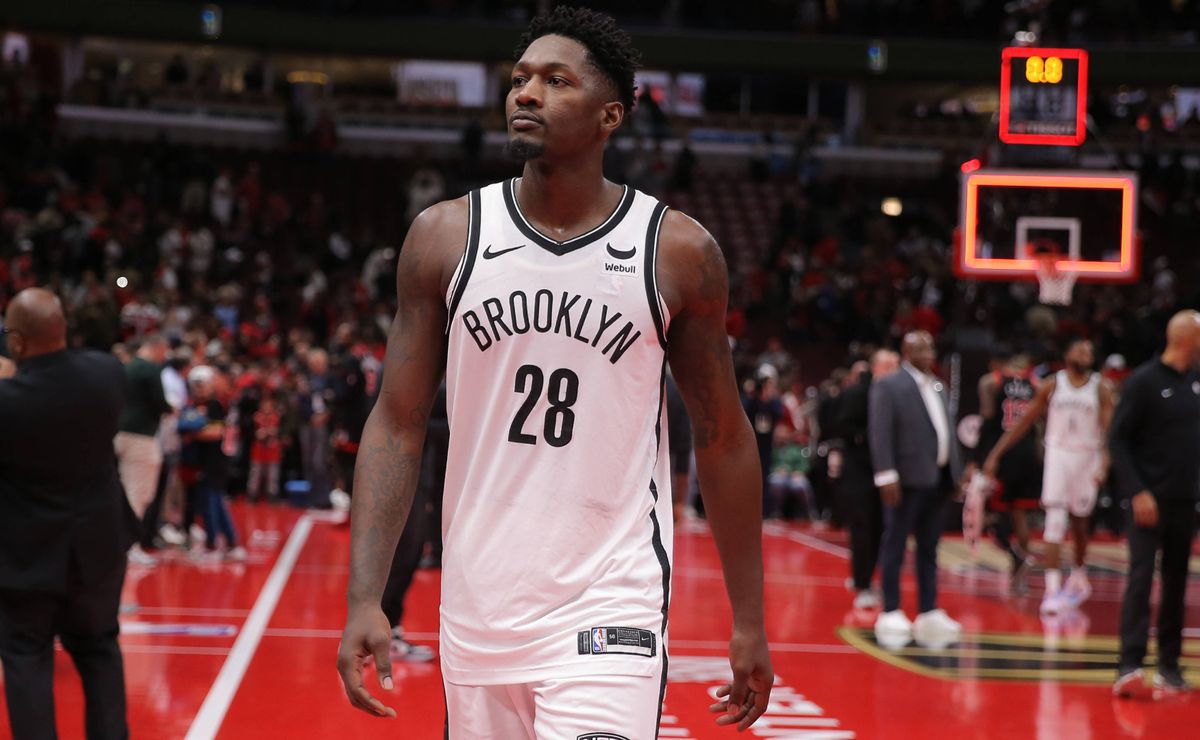 Dorian Finney-Smith gets real about Lakers move, takes a subtle shot at ...