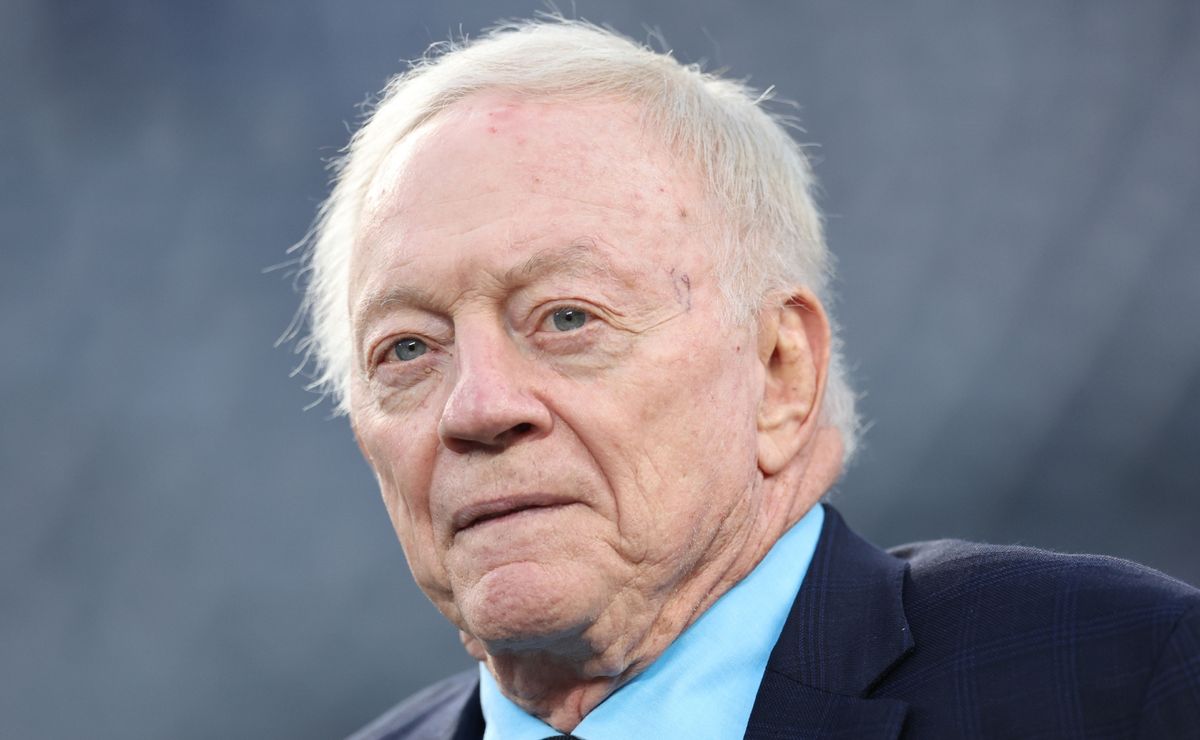 Jerry Jones reveals if former Super Bowl champion head coach will ...