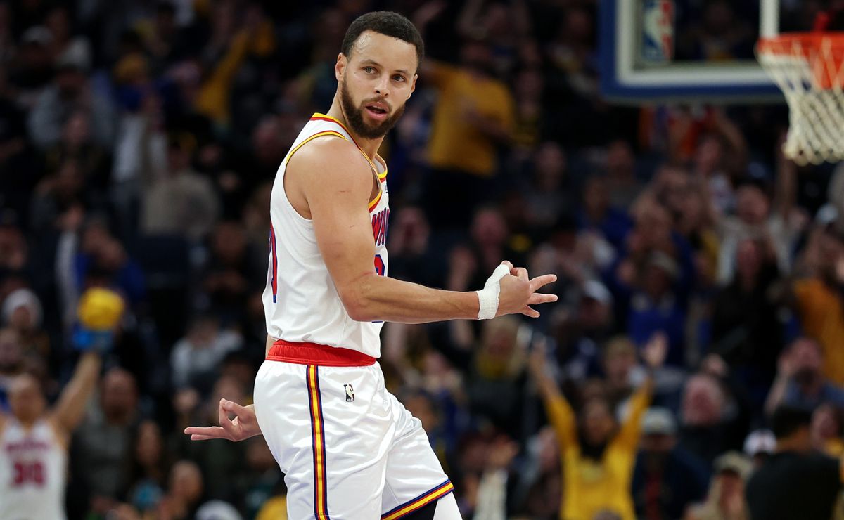 Stephen Curry has a clear message for Warriors teammates and front ...