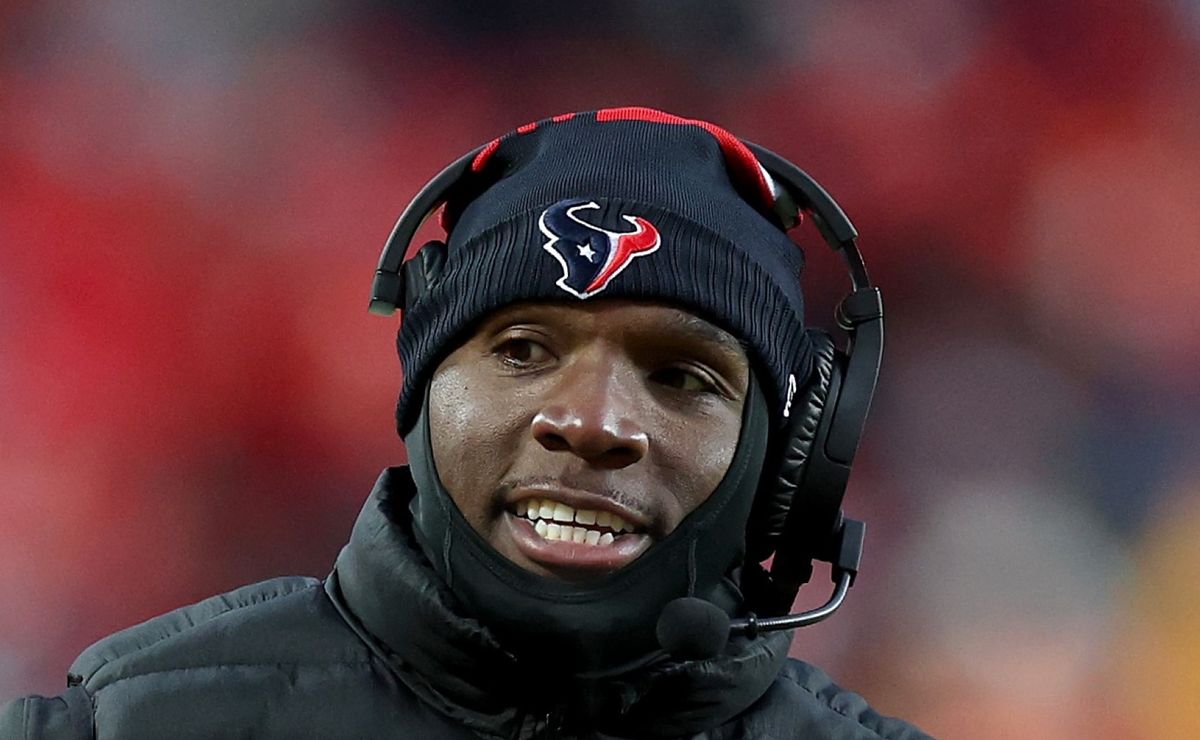 NFL News: DeMeco Ryans says Texans weren't just playing the Chiefs in ...