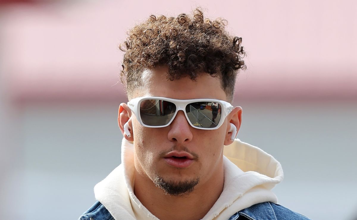 NFL ref Clay Martin breaks silence on controversial calls that ...