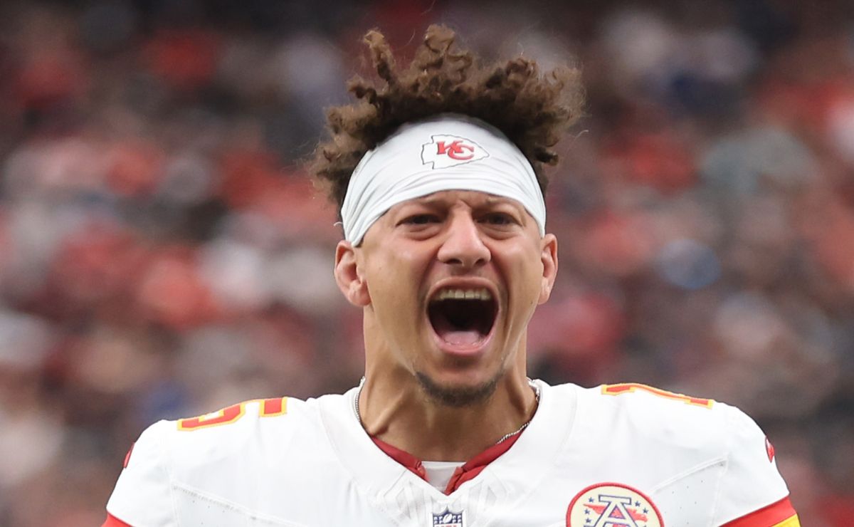 Patrick Mahomes reacts to accusations against Chiefs, NFL refs with big ...