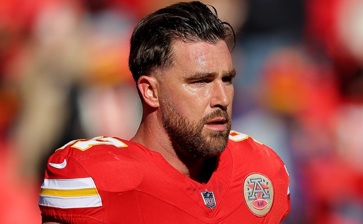 NFL News: Cowboys legend sends strong message to Travis Kelce, Taylor Swift and Caitlin Clark on ...