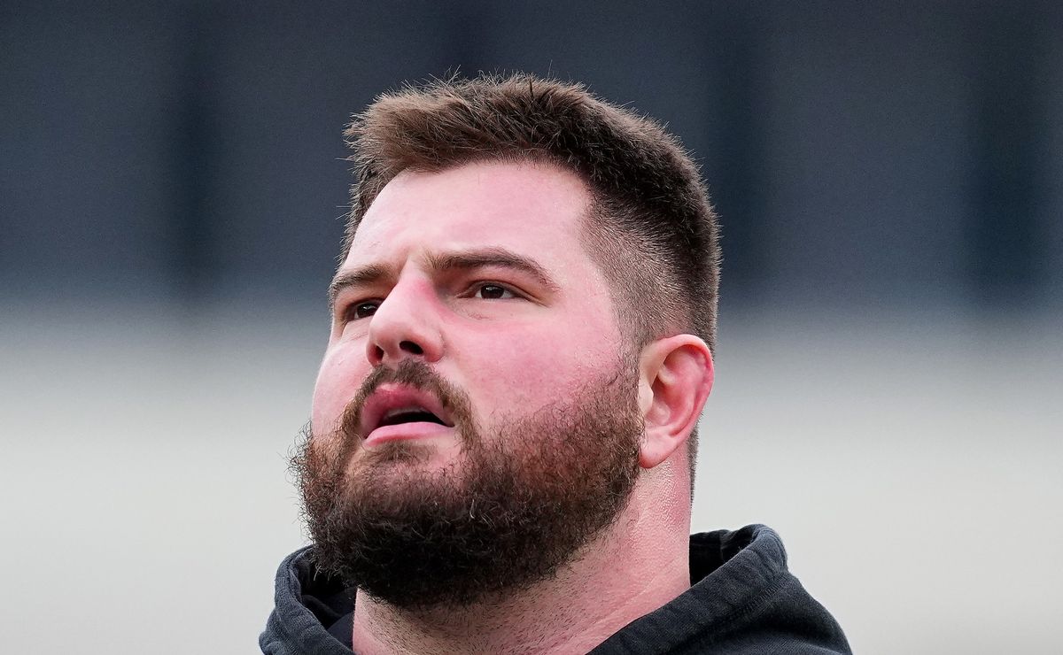 NFL News: Reason behind Landon Dickerson’s absence in Eagles’ game ...